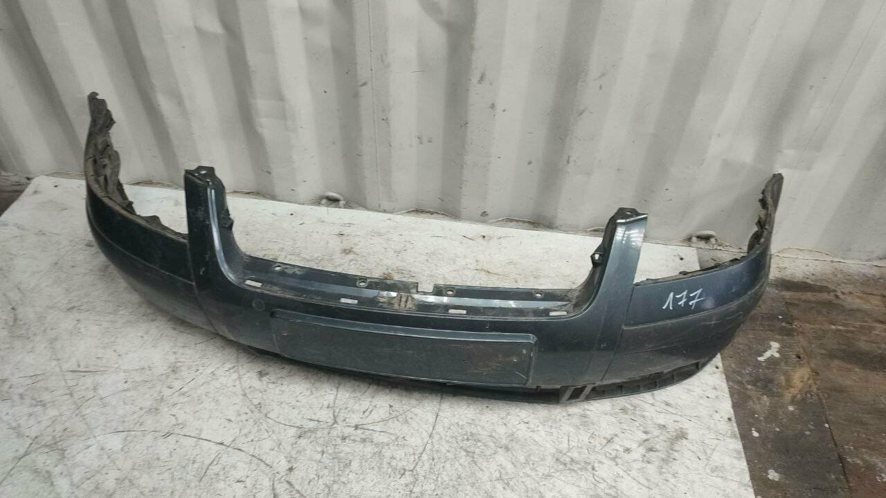 Бампер передний передней правой Volkswagen Passat B5 рест. 2003 3B0807221E