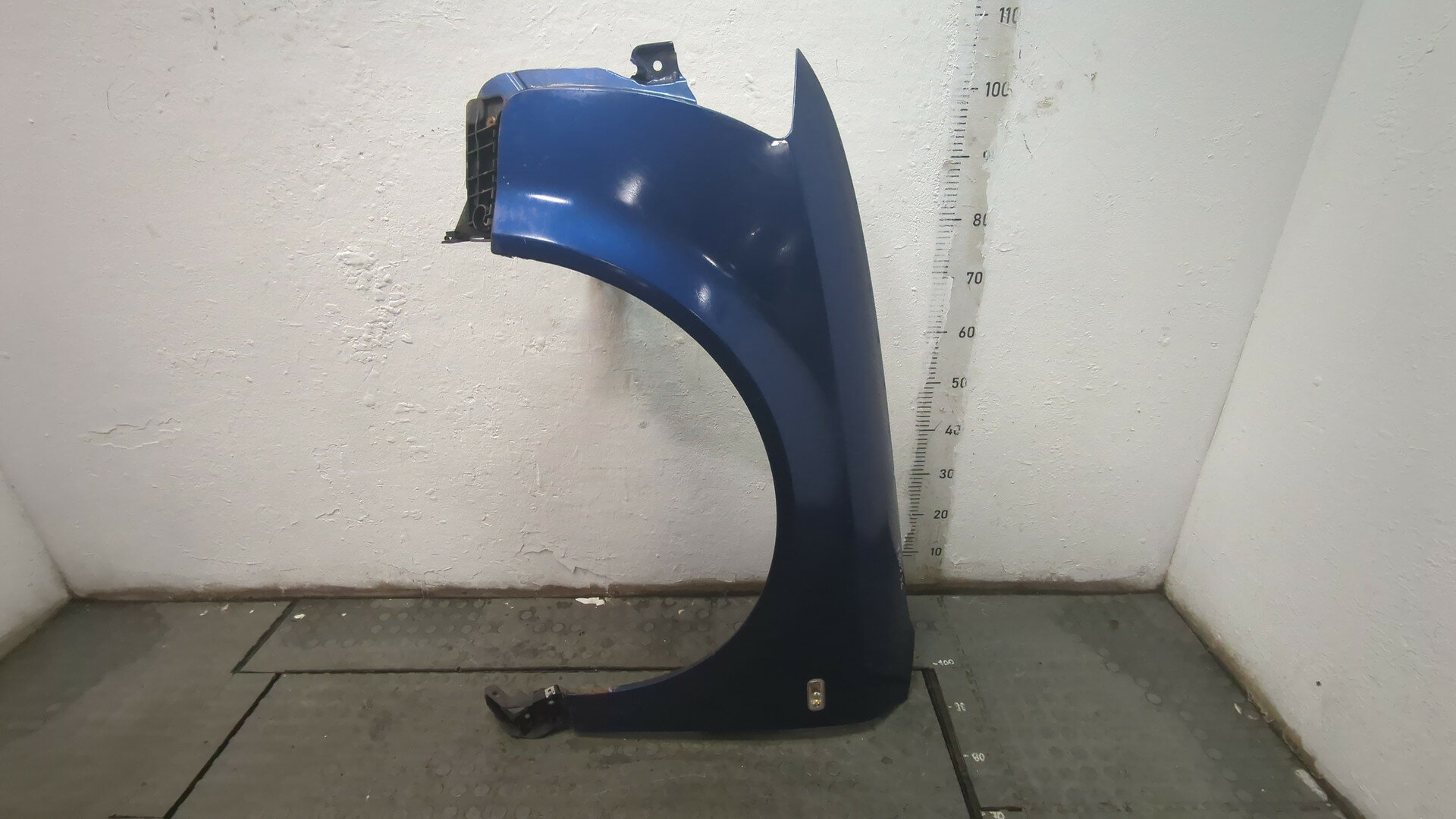 Крыло левое переднее Audi A4 (B6) Б/У