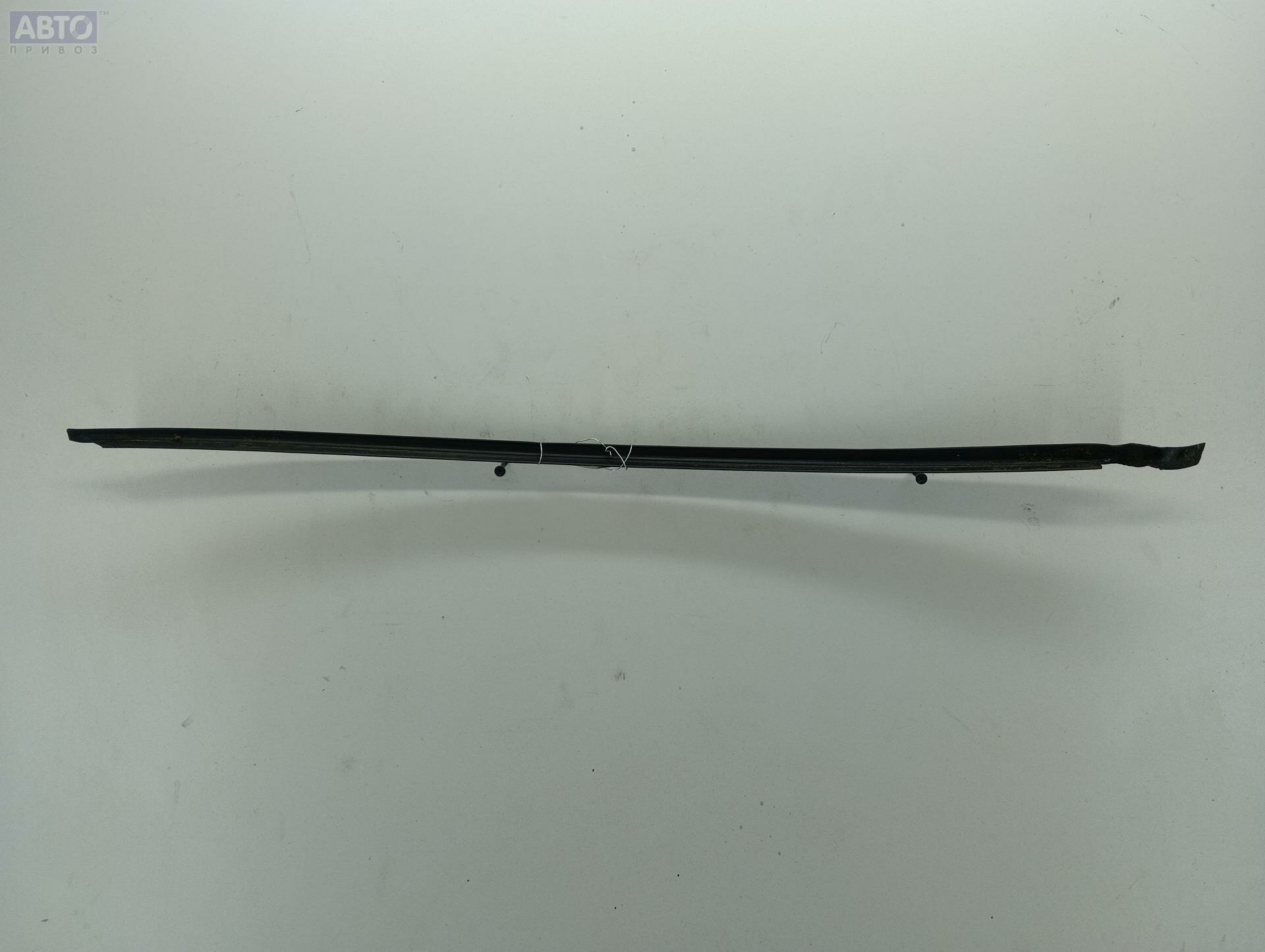 Молдинг лобового стекла Volkswagen Passat B5+ (GP)