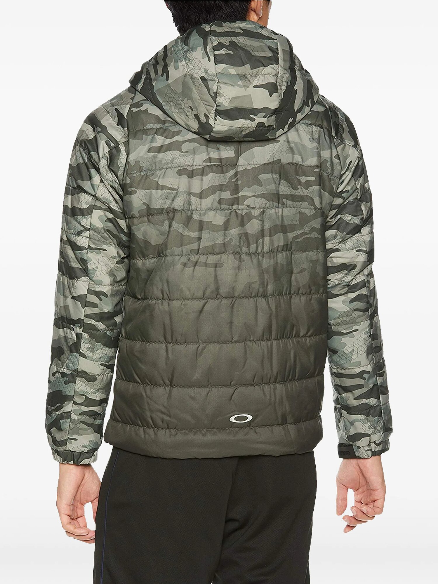 Куртка Oakley Camouflage-print quilted jacket, размер L, green — фото 1