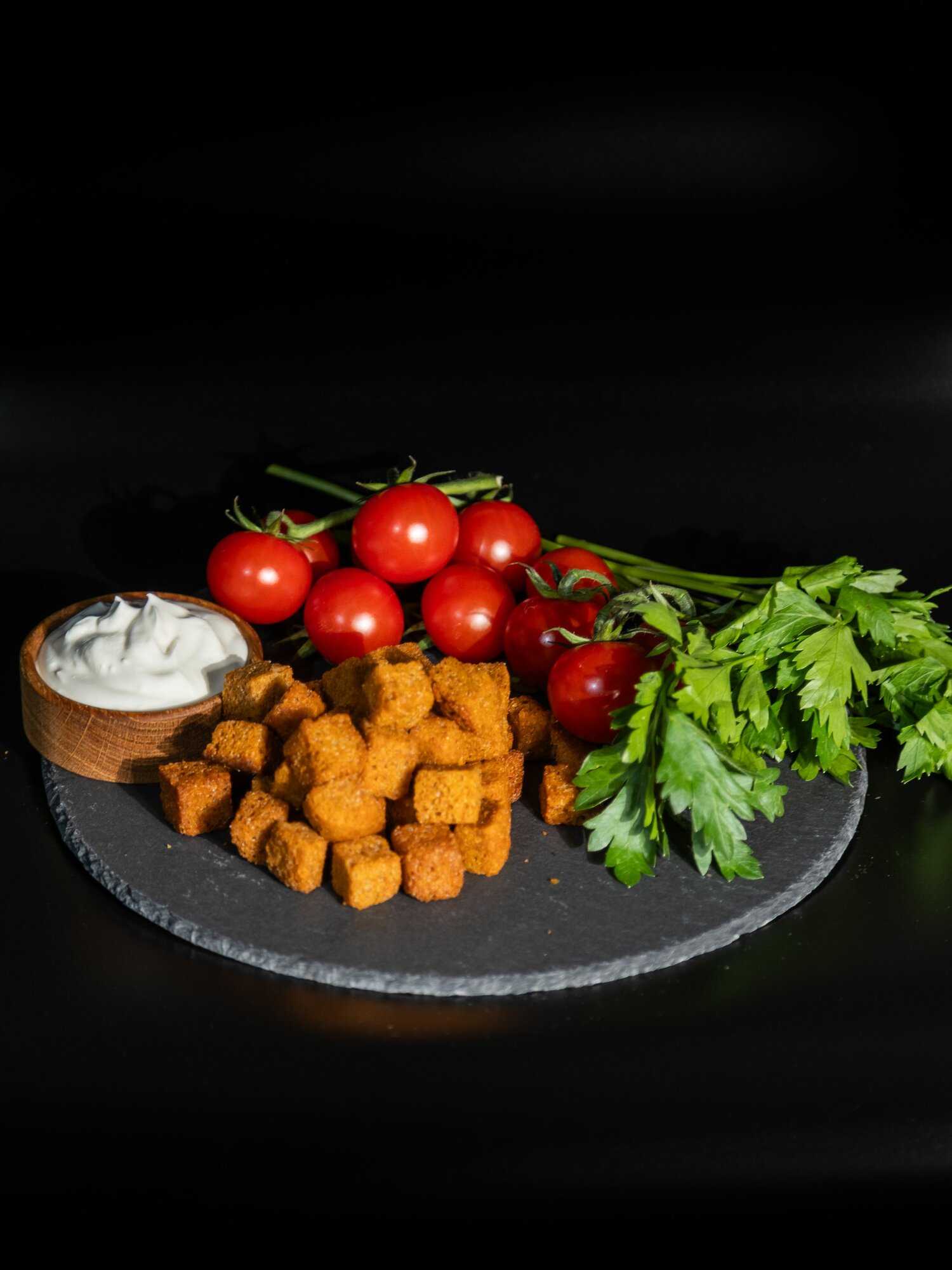 Гренки "хлебный ПИР" со вкусом томата и зелени (кубик) 500 гр (5 уп)