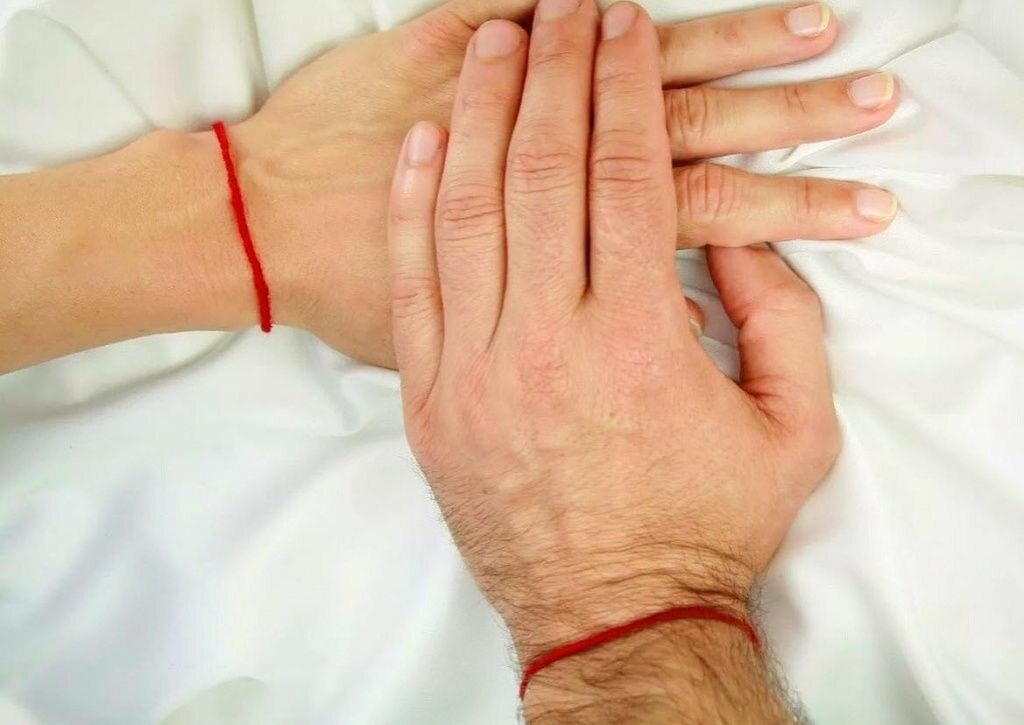 Красная нить от сглаза, зла и порчи. Мощный оберег на руку. 1шт.