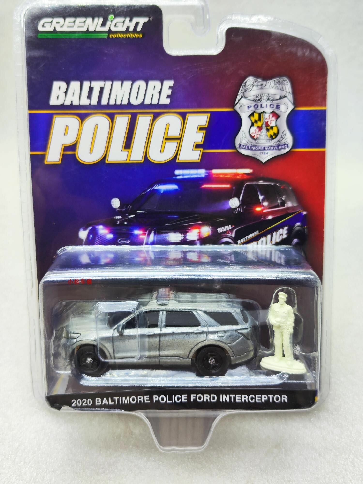 Машинка GreenLight 1/64 2020 Ford Detective Barr's police Car & White Doll Model Varnish Chase Special Die-cast Alloy Car Model Collection Toy Gift