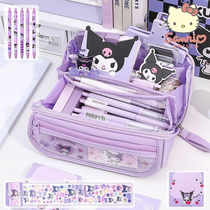 Санрио Куроми Пенал Специальная канцелярская сумка Kuromi от Sanrio в стиле холста В набор входят наклейки, 5 ручек и небольшой блокнотик.