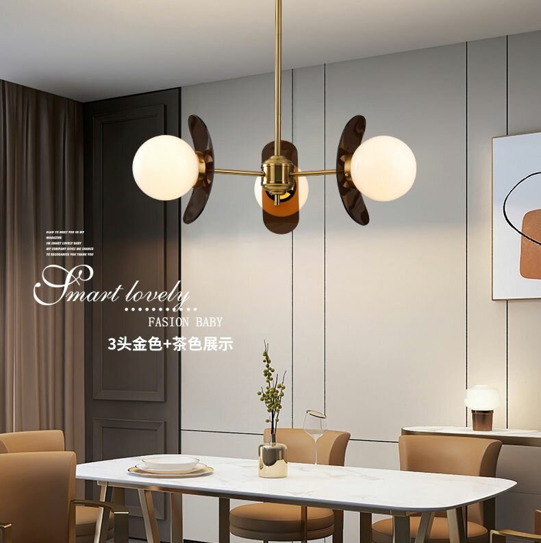 Простая старинная разноцветная люстра Мемфис