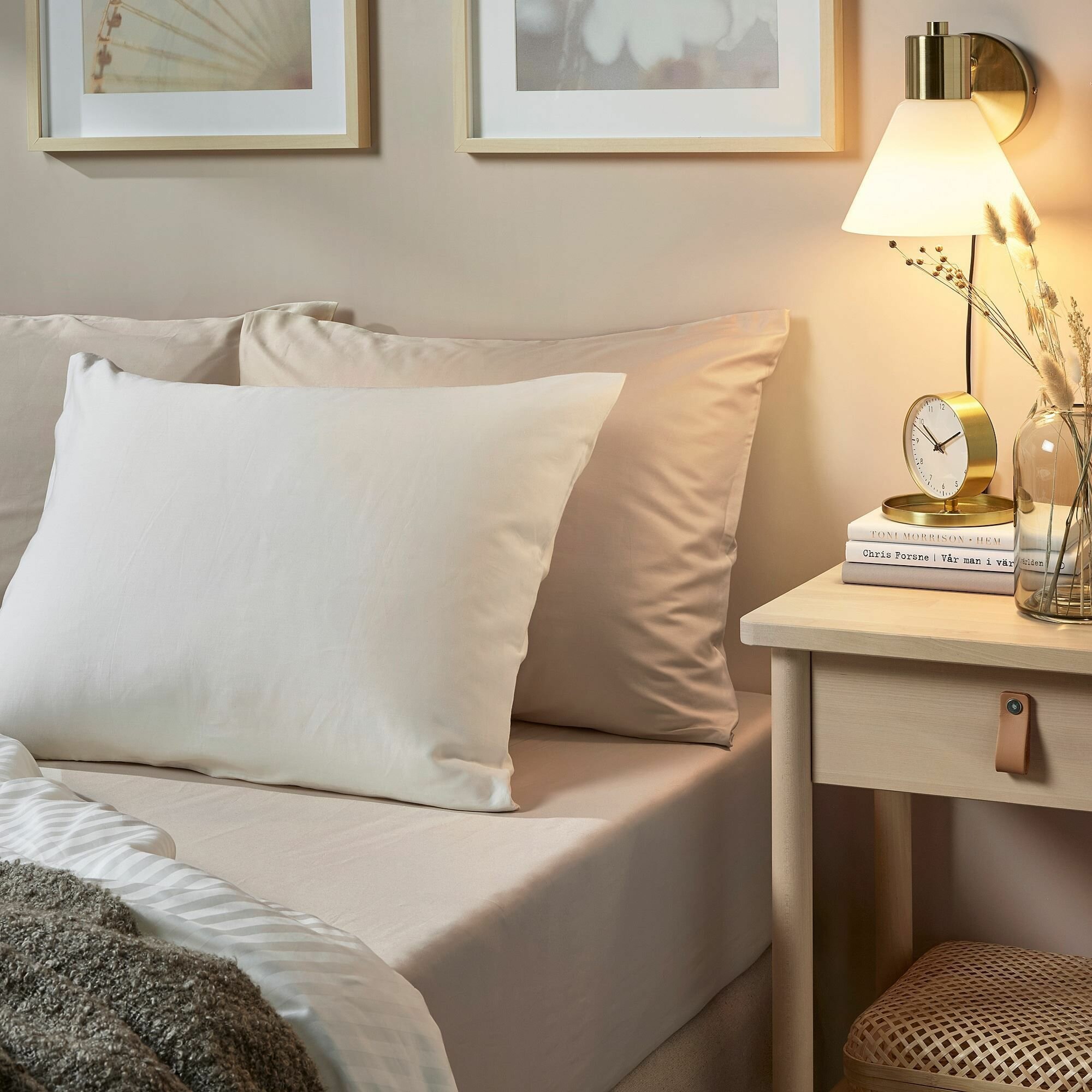 IKEA NATTJASMIN Простынь на резинке, белый, 140x200