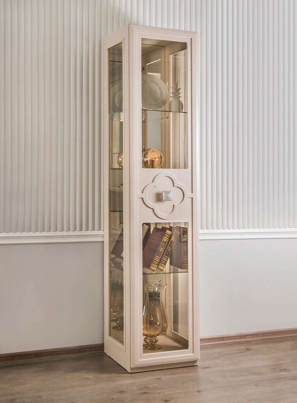 Шкаф-витрина Alba "Фелисия", 1 дверь, цвет мокко, ЛДСП/МДФ/стекло, 46x211,5x49 см