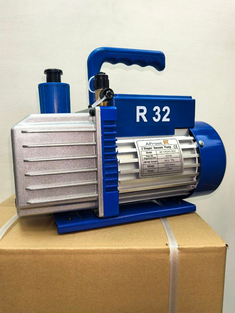 Насос вакуумный для работы с фреоном R32, двухступенчатый, 128 лит/мин. AF-VP245-R32