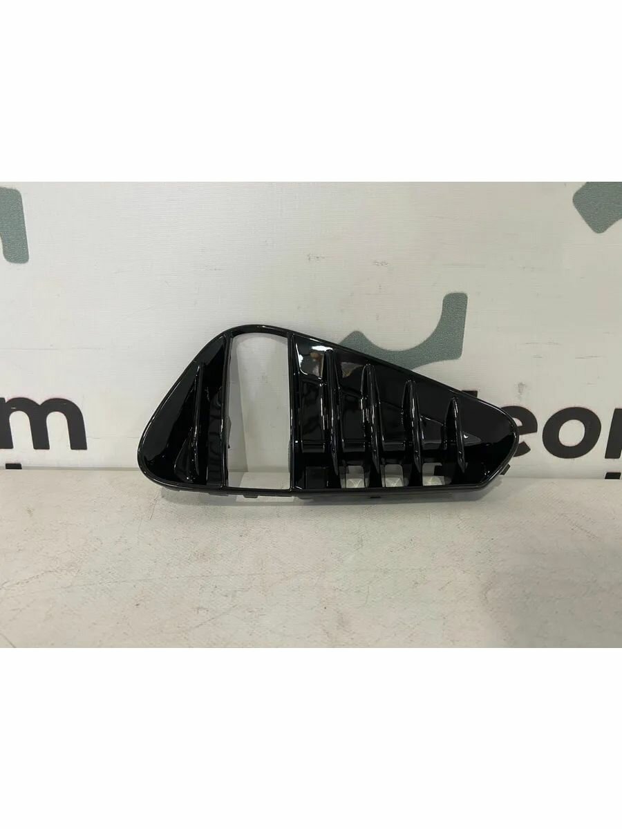 Окантовка ПТФ правая Geely Coolray SX11 2019-2024