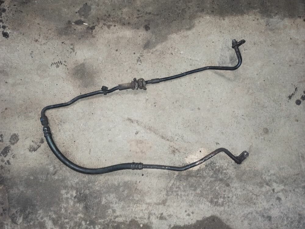 Трубка системы охлаждения АКПП VW Passat B5 8D0317821C