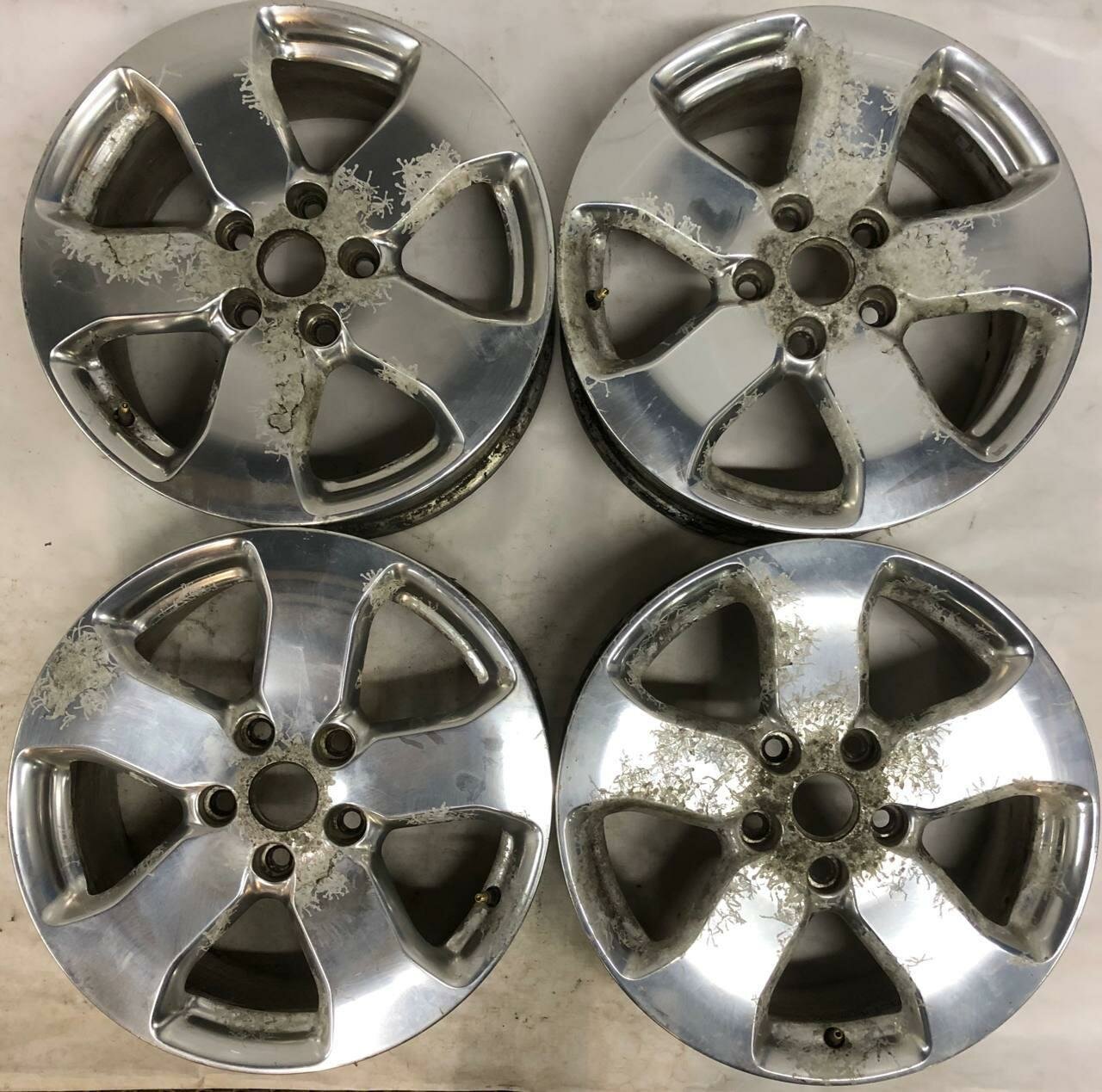 Колесные диски Jeep 18x8 PCD 5x127 D71.6 ET56.4 (оригинал)