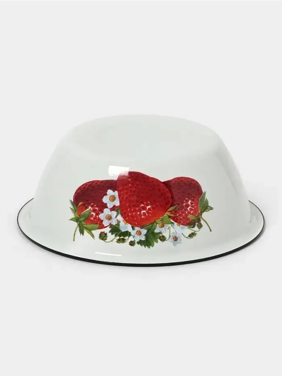 Удобная белая миска для кормления и поения