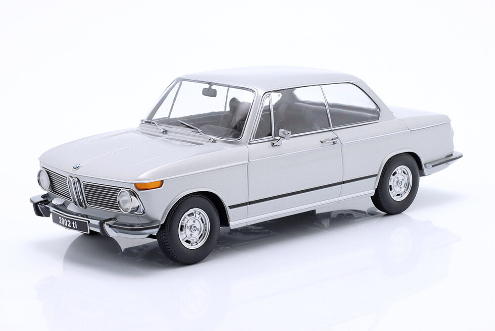 Модель коллекционная KK-SCALE Bmw 2002 ti 1 series 1971 silver