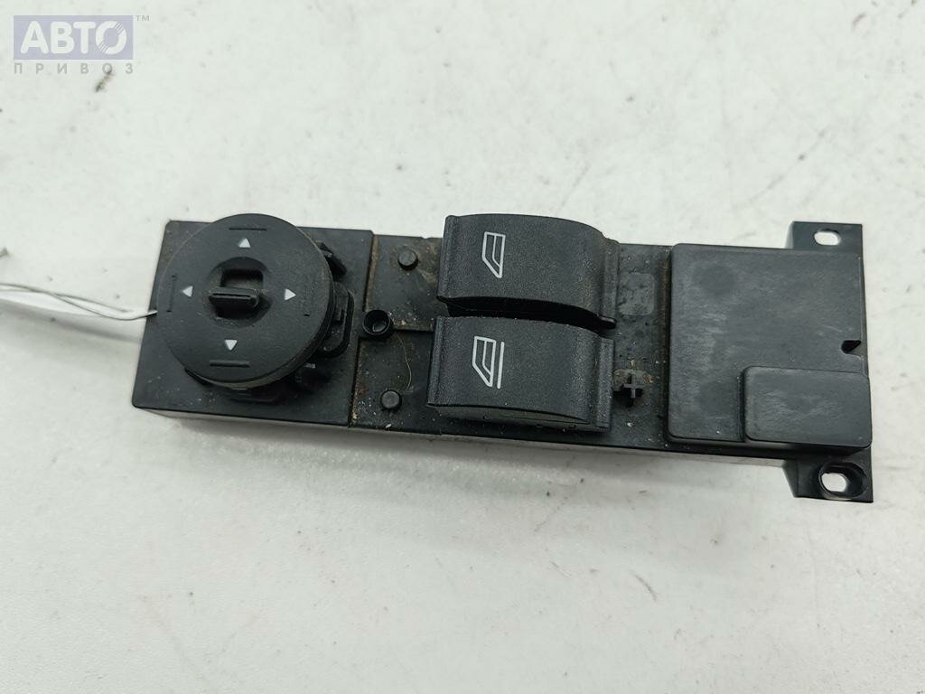 Блок кнопок управления стеклоподъемниками Ford Focus 2 (2004-2010)