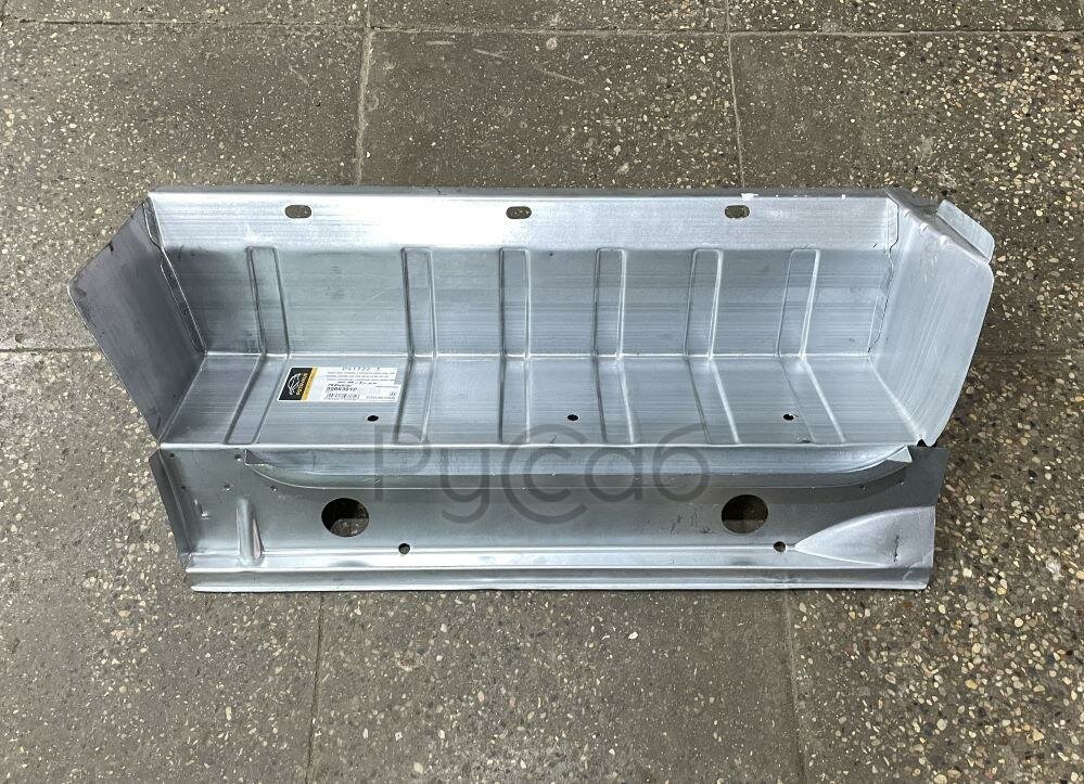 Подножка левая Volkswagen Transporter T4 (Polcar)