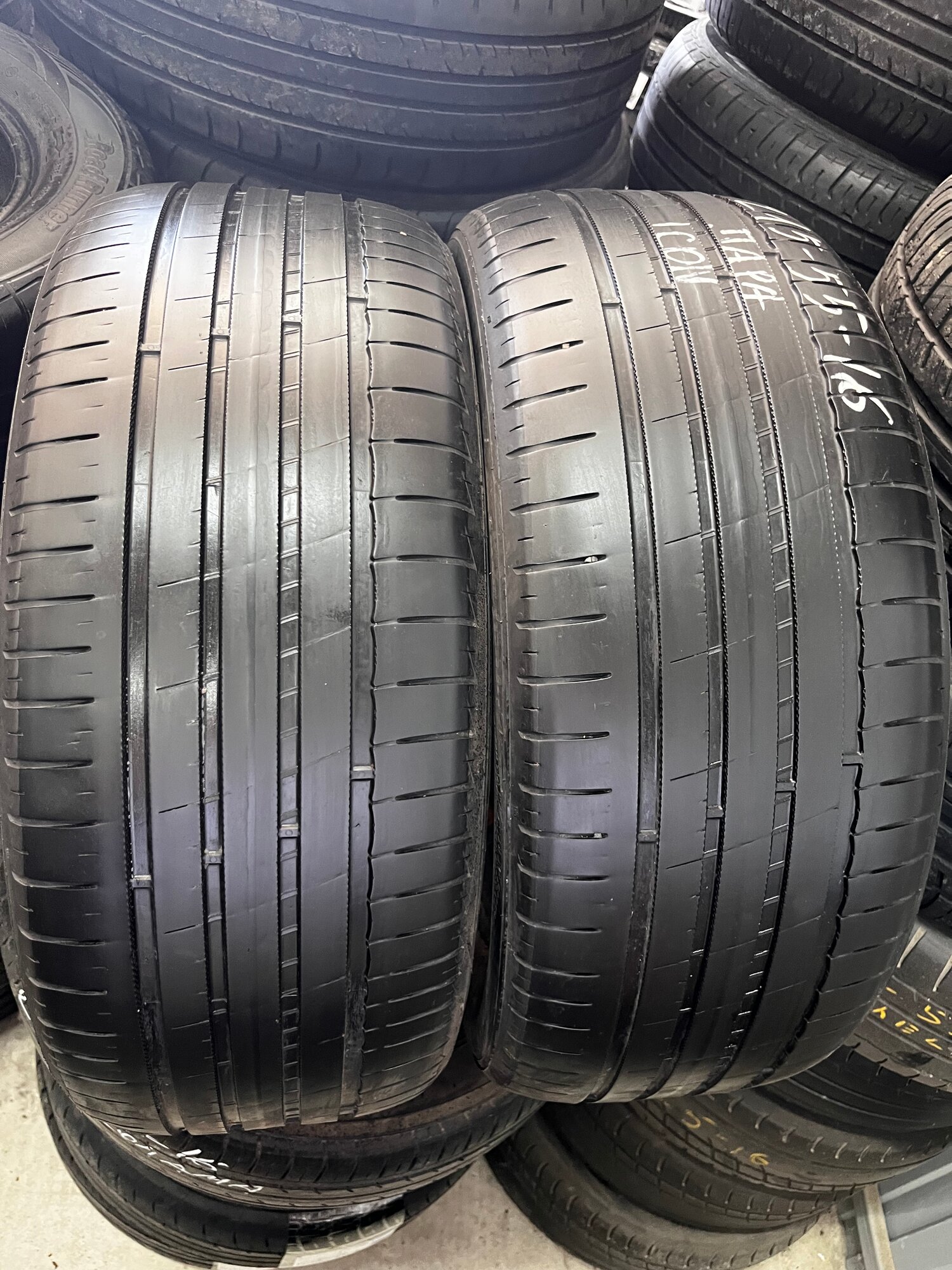 215-55-16 Icon Tyres Пара