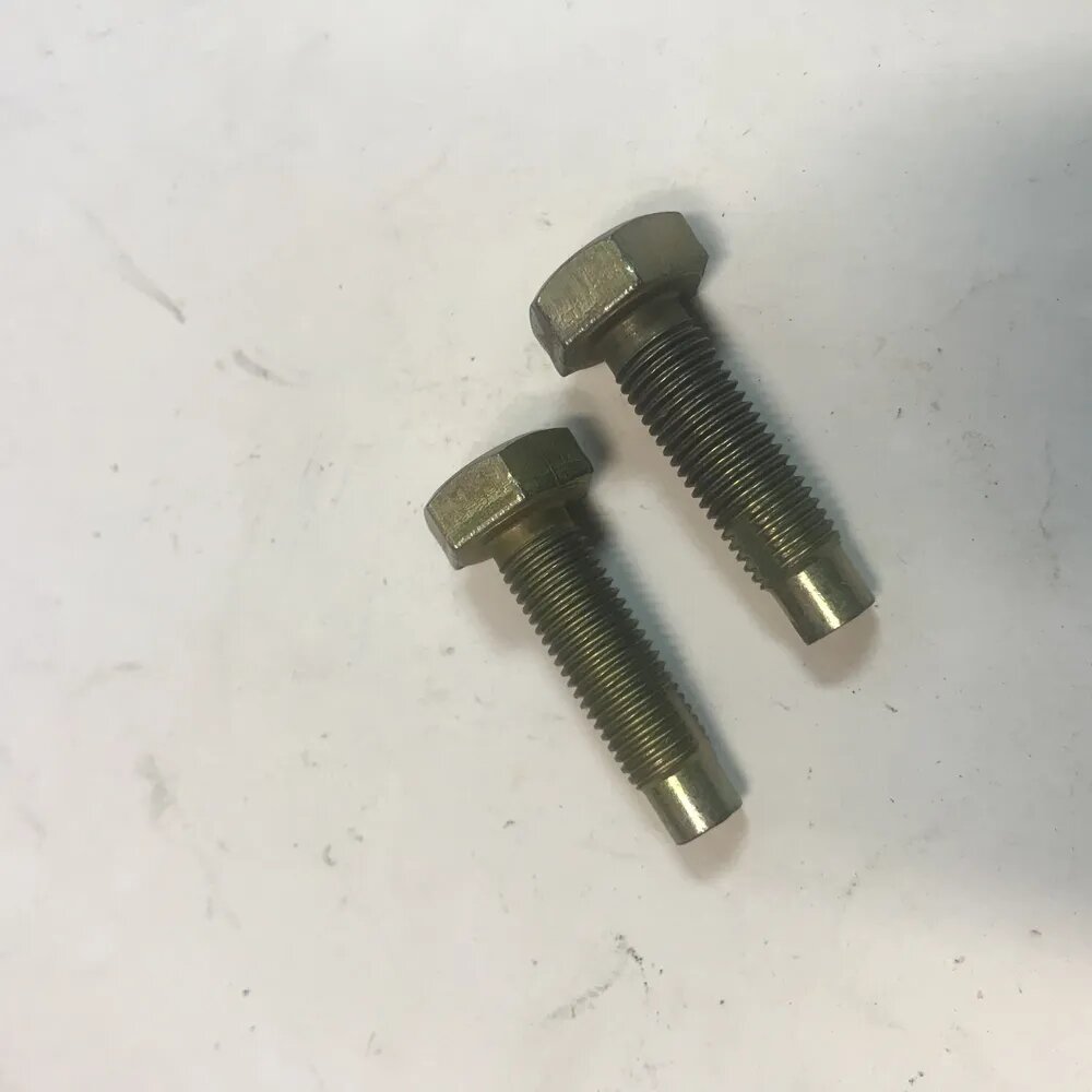 Болт крепления скобы стабилизатора Москвич-2141 (2 шт)