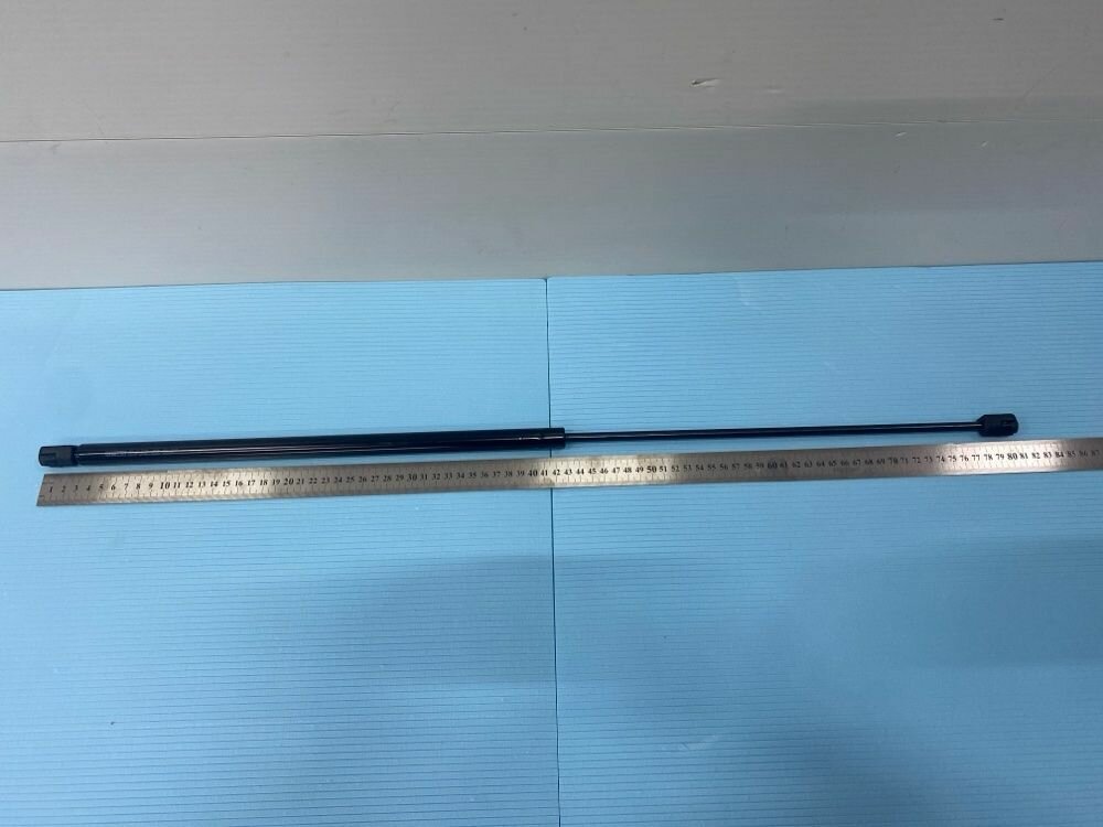 Амортизатор капота MAN TGA (узкая кабина) TGS TGL TGM (подъем решетки радиатора (МАН)