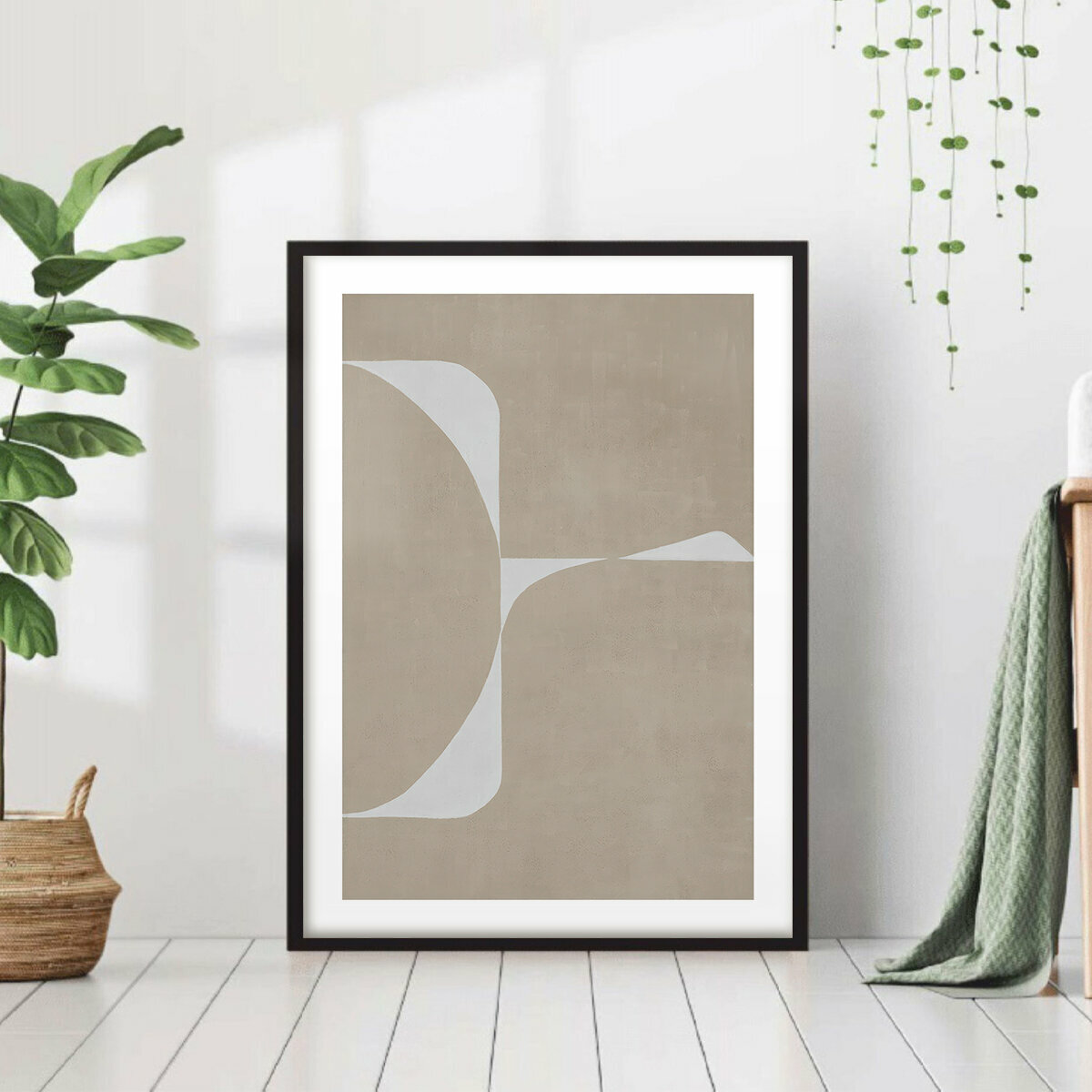 Постер "Абстрактная фигура на коричневом фоне" 50x70 в черной рамке на стену для интерьера