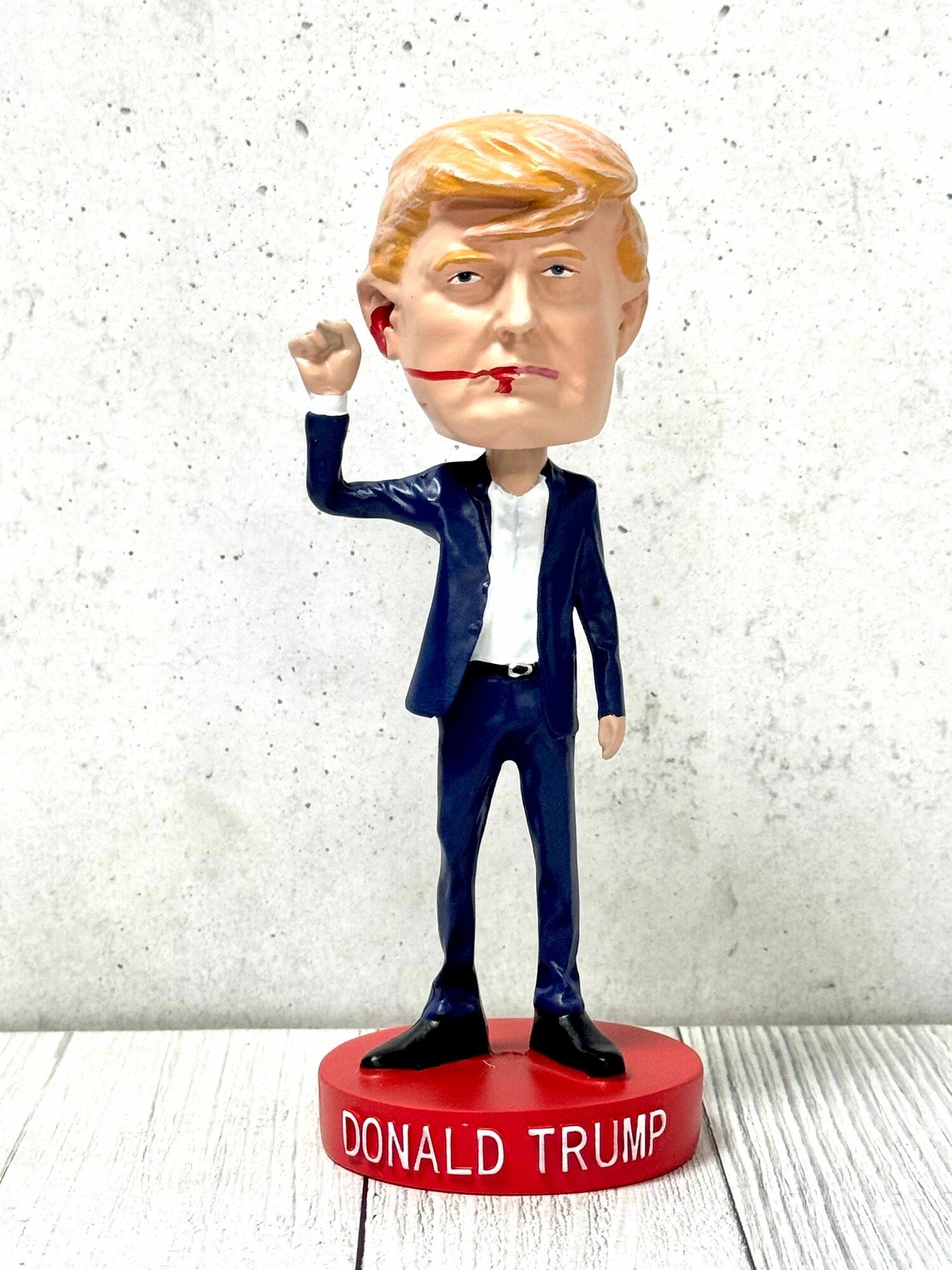 Фигурка "Дональд Трамп" / Статуэтка Дональд Трамп/ DONALD TRUMP