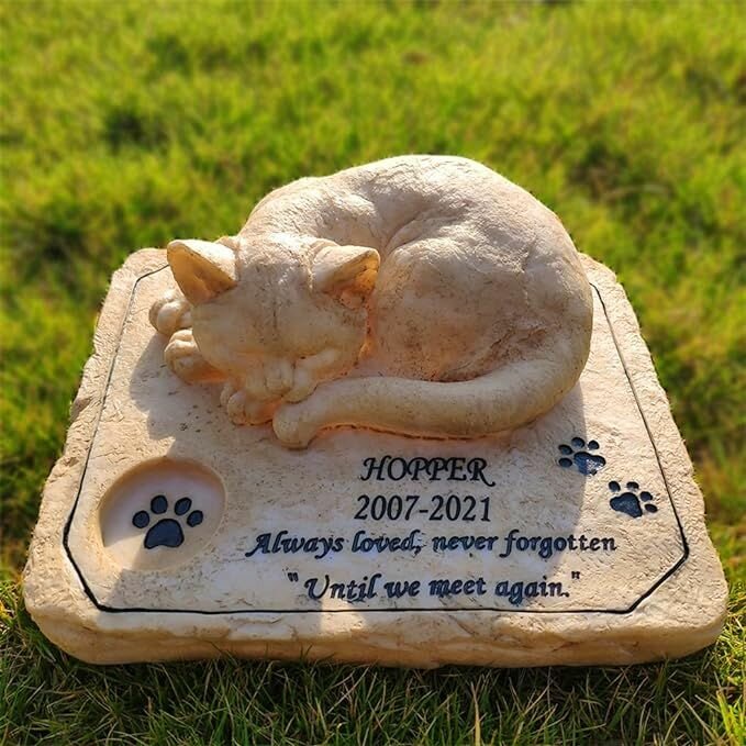 Памятник домашнему животному со спящим котенком на вершине для хранения свечей, подходит для сада или лужайки