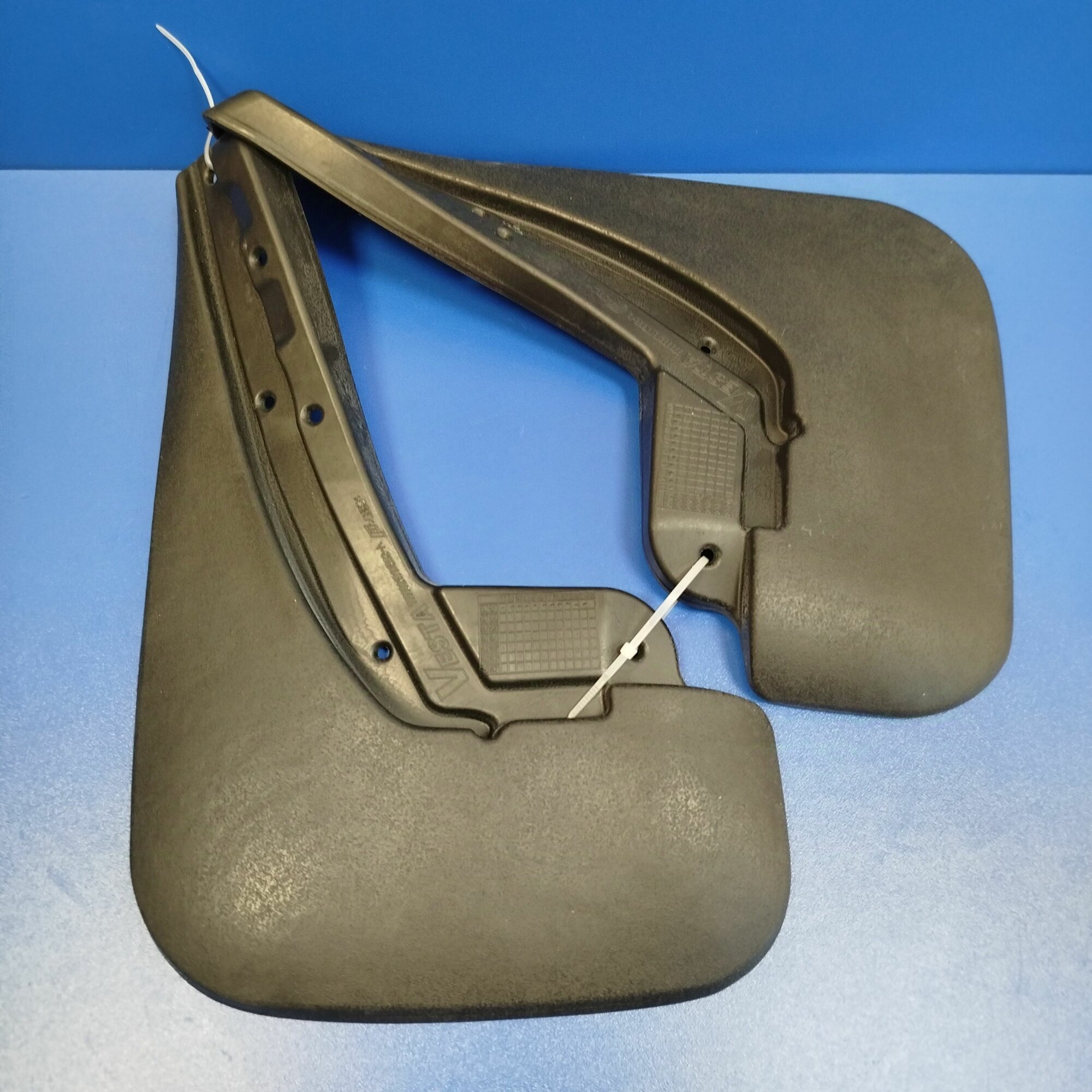 Брызговики задние "CS20" для а/м Веста SW Cross ORIGINAL+ (99999-2181013-82)