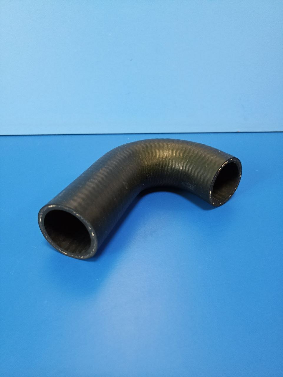 Патрубок термостата и помпы "уголок" "БРТ" для а/м Калина