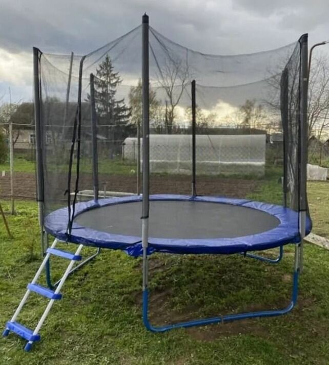 Сетка защитная для батута 8FT (244 СМ) внешняя на 6 стоек.