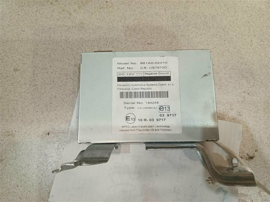 Блок управления магнитолой от Toyota Auris E150 2006-2012