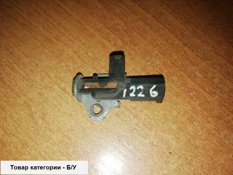 Выключатель концевой Opel zafira 2005 - Б/У