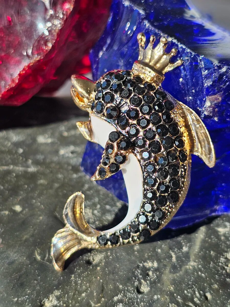 Дельфин оберег талисман сувенирный магнит