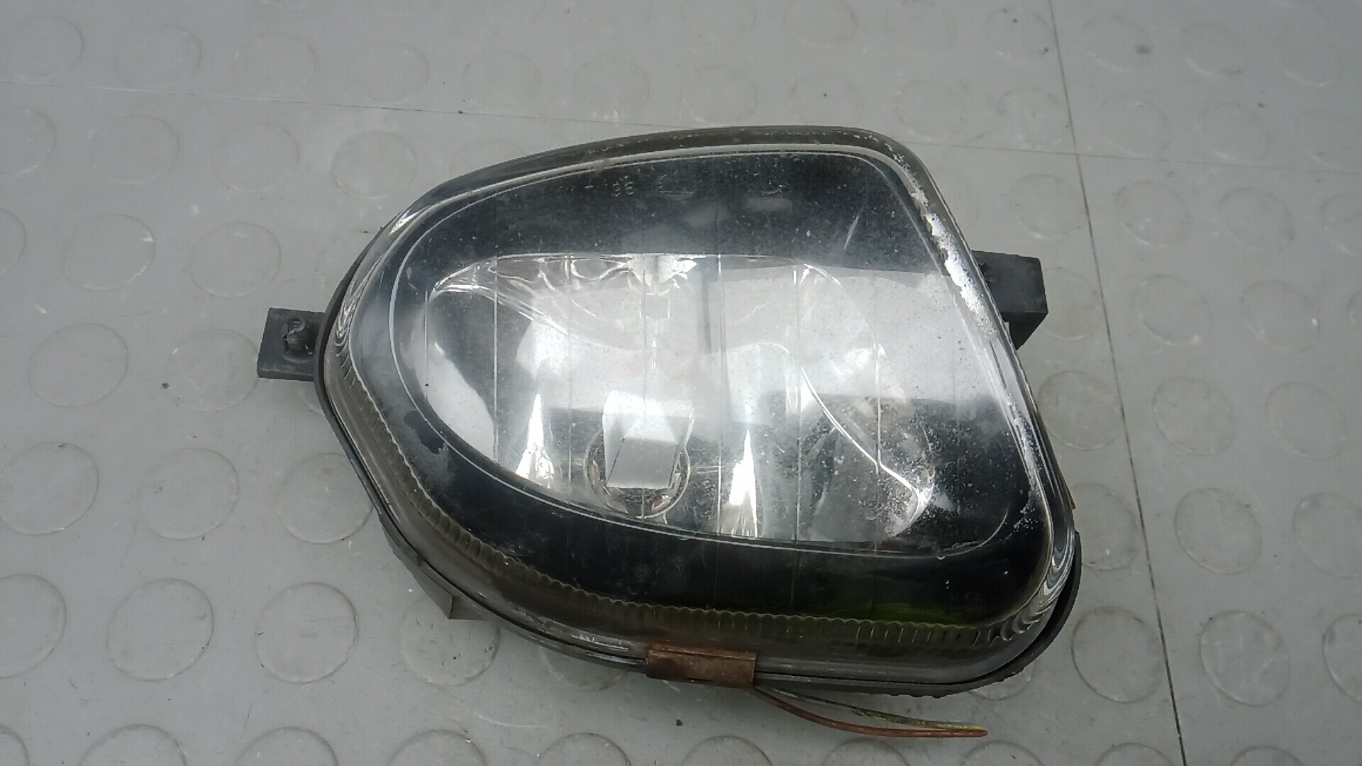 Фара галогенная правая передняя MERCEDES BENZ E-CLASS W211
