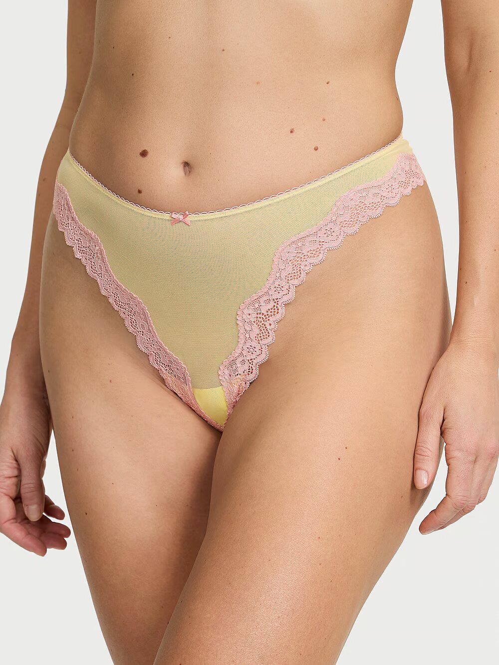 Трусы Tease Mesh Lace-Trim High-Leg Thong Panty