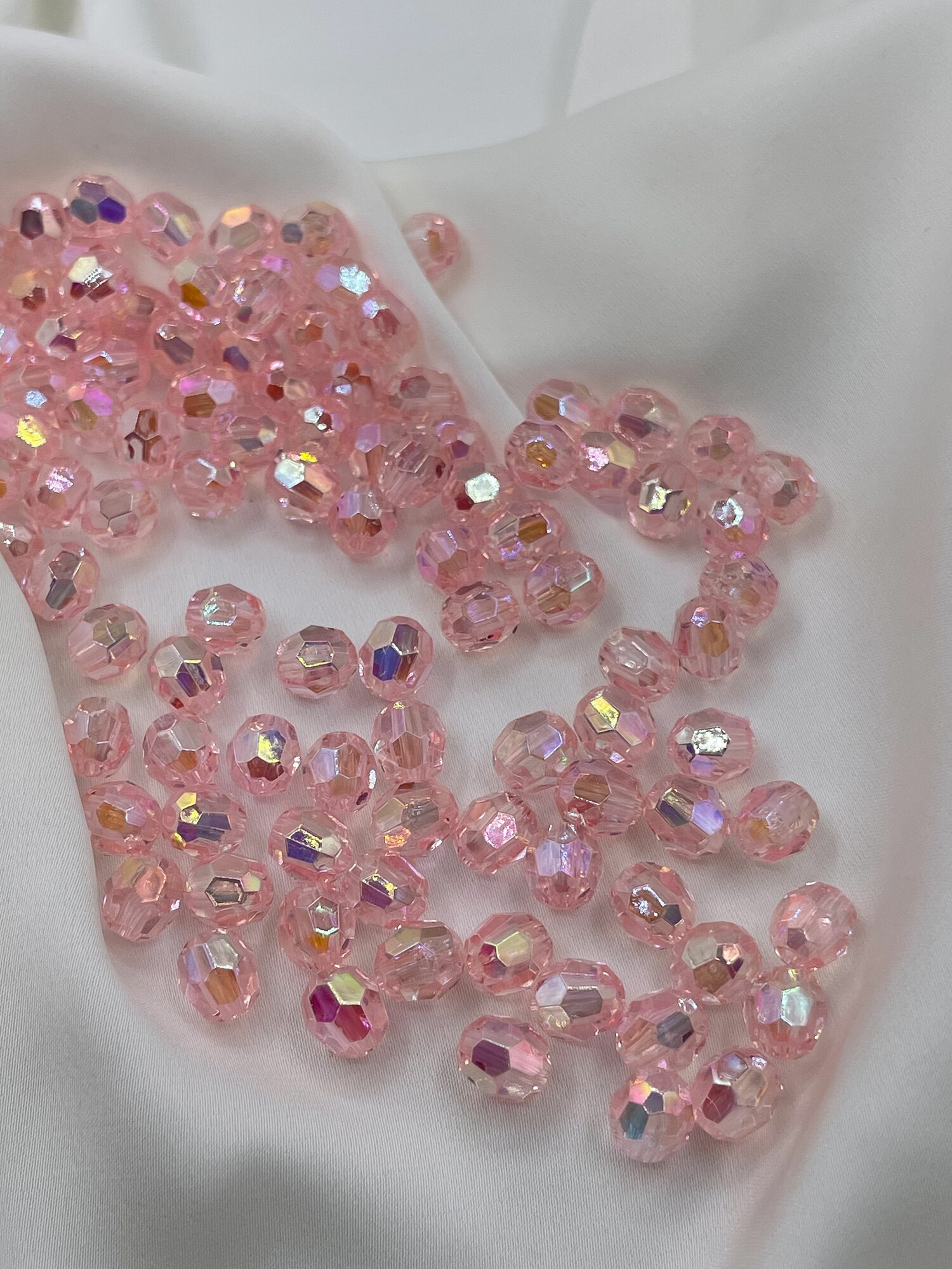 Бусины акриловые граненые круглые нежно-розовые 500 грамм (+/-5гр)