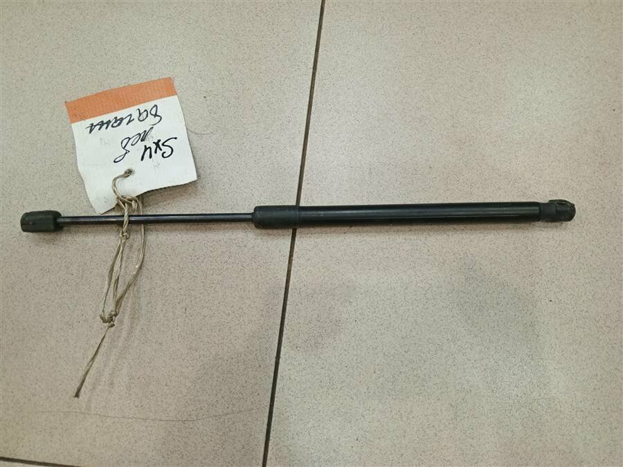 Амортизатор двери багажника левый от Suzuki SX4 2006-2013