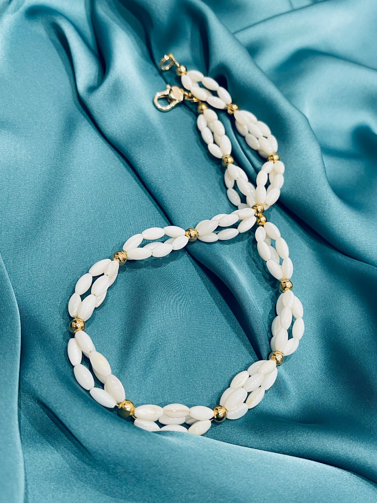 Колье, перламутр