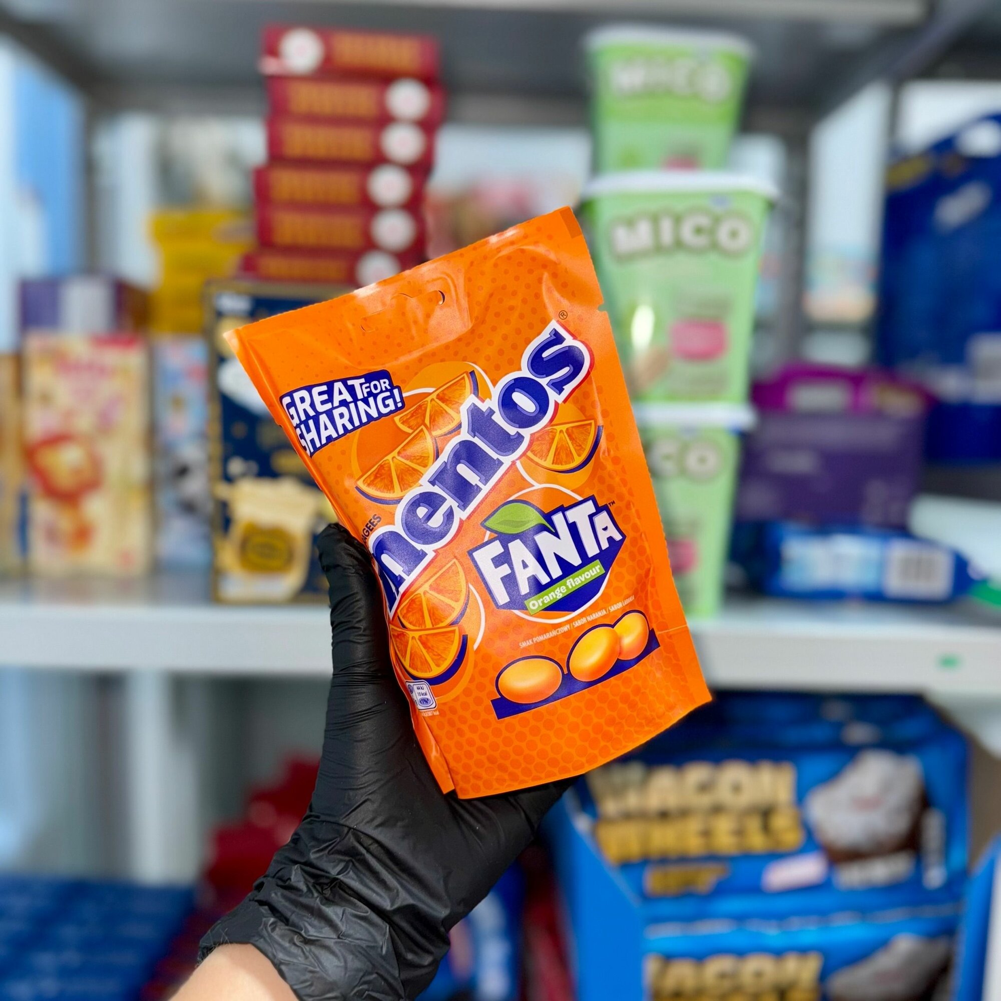 Жевательные конфеты Mentos со вкусом Fanta 160 гр.