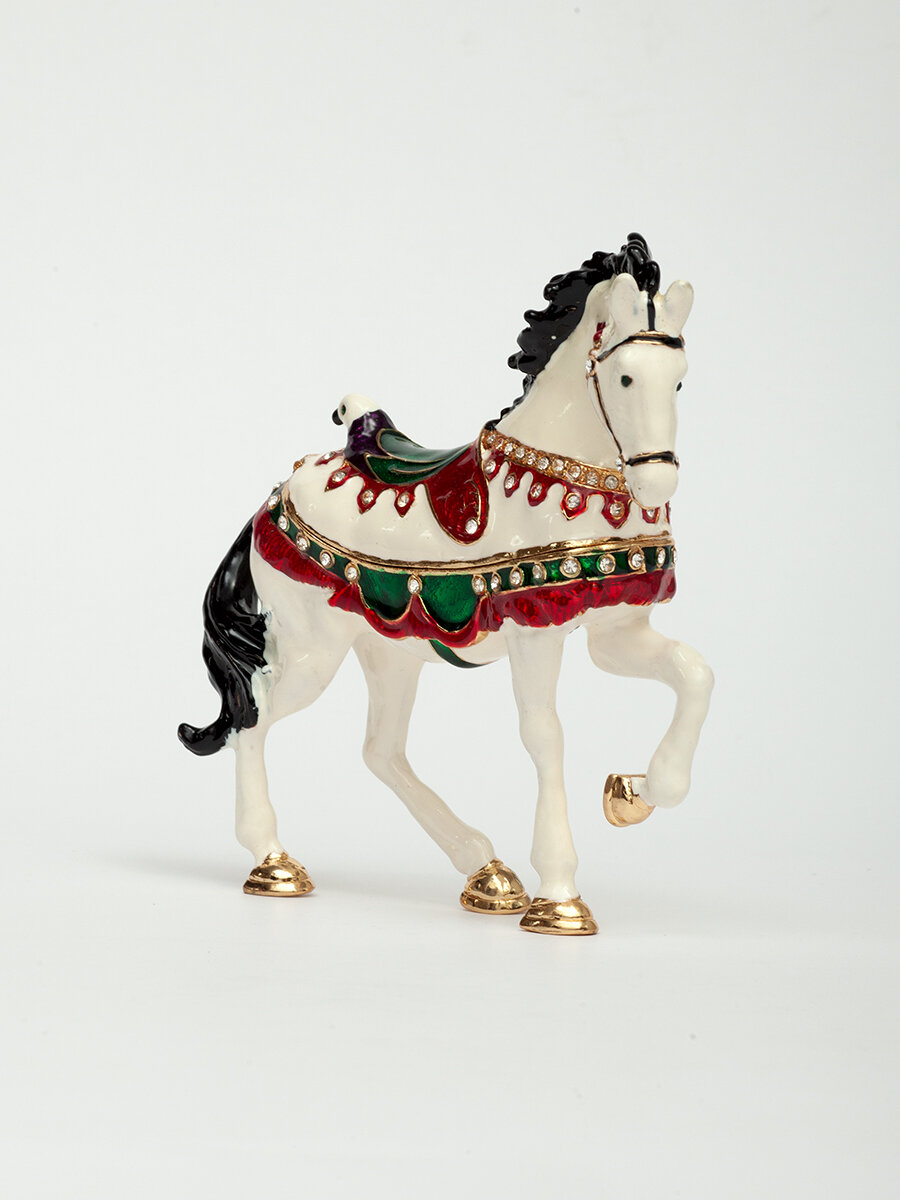 Шкатулка-сувенир ISMATDecor "Лошадь" S-694B, металл, высота 15 см, цвет белый