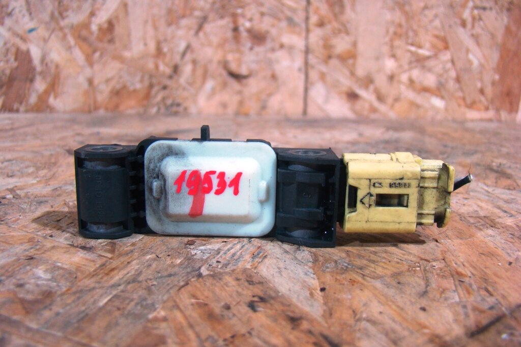 Nissan Note E11 Датчик AIR BAG 985829U00A