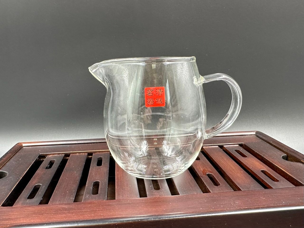 Чахай, сливник для чая "Яйцо дракона". Утолщённое стекло, 330 мл.