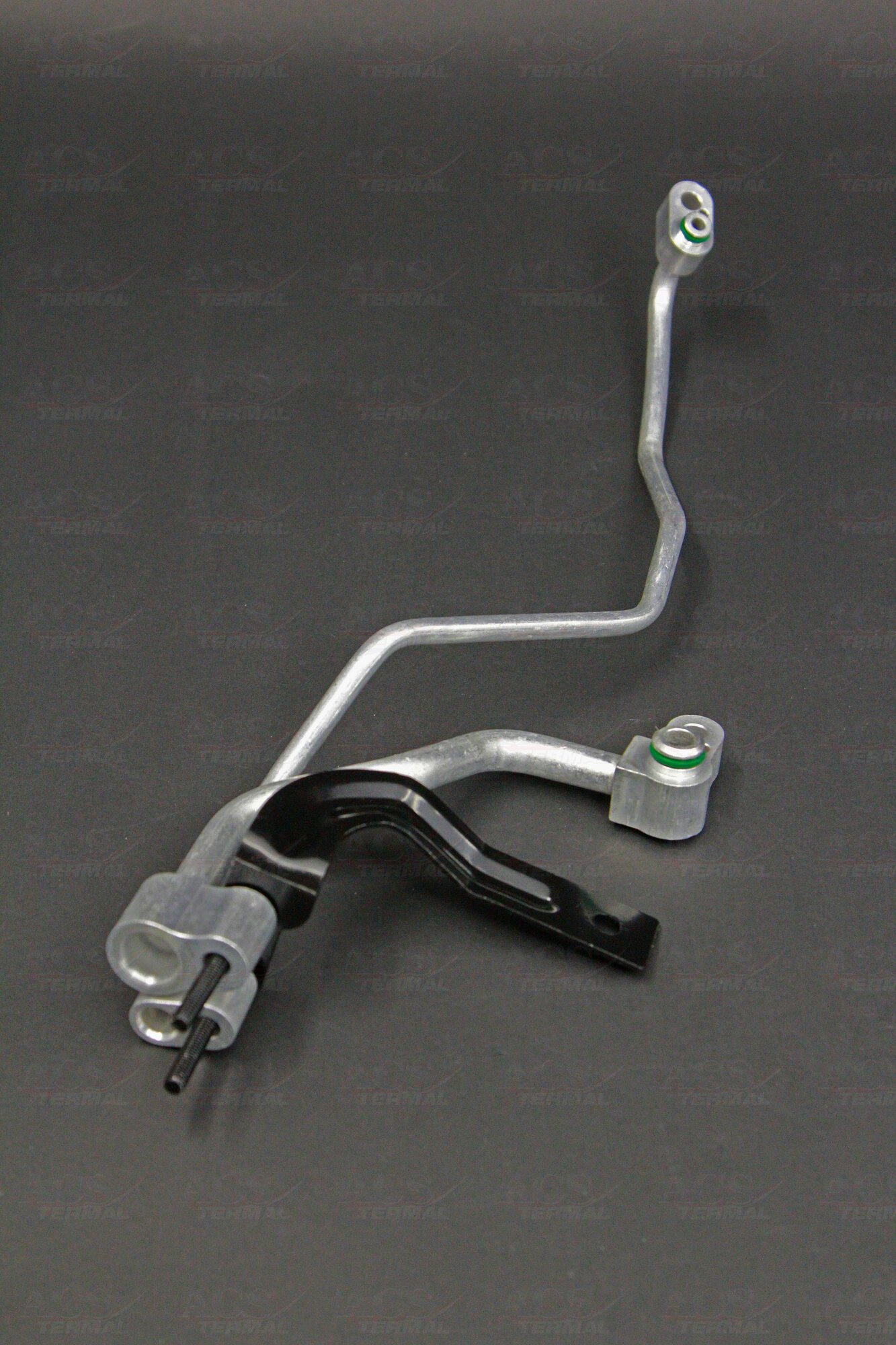 1096699 Трубки радиатора кондиционера KIA OPTIMA (15-) (комплект трубок с кронштейном)