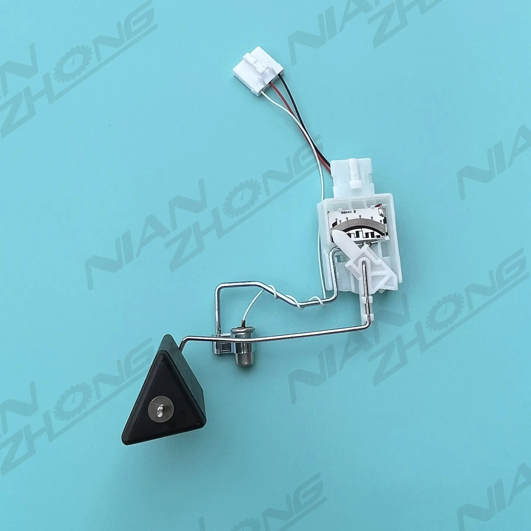 Датчик уровня топлива 83320-52021 для Toyota VITZ YARIS 1999-2004 NCP10 SCP10 8332052021