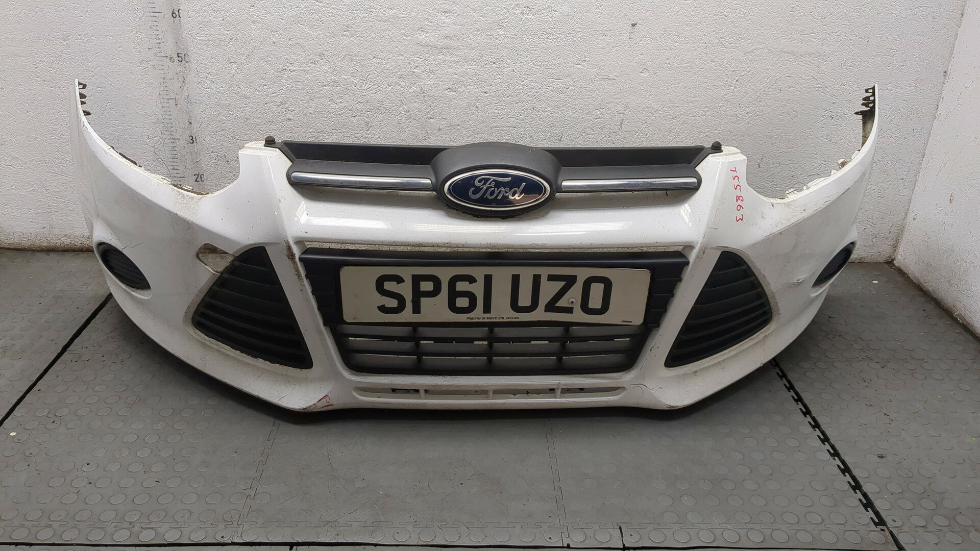 Бампер передний Ford Focus 3 Б/У