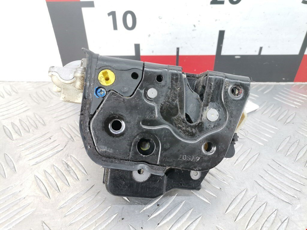 Замок двери передней левой Audi A6 C6 4F2837015 арт. 1747716