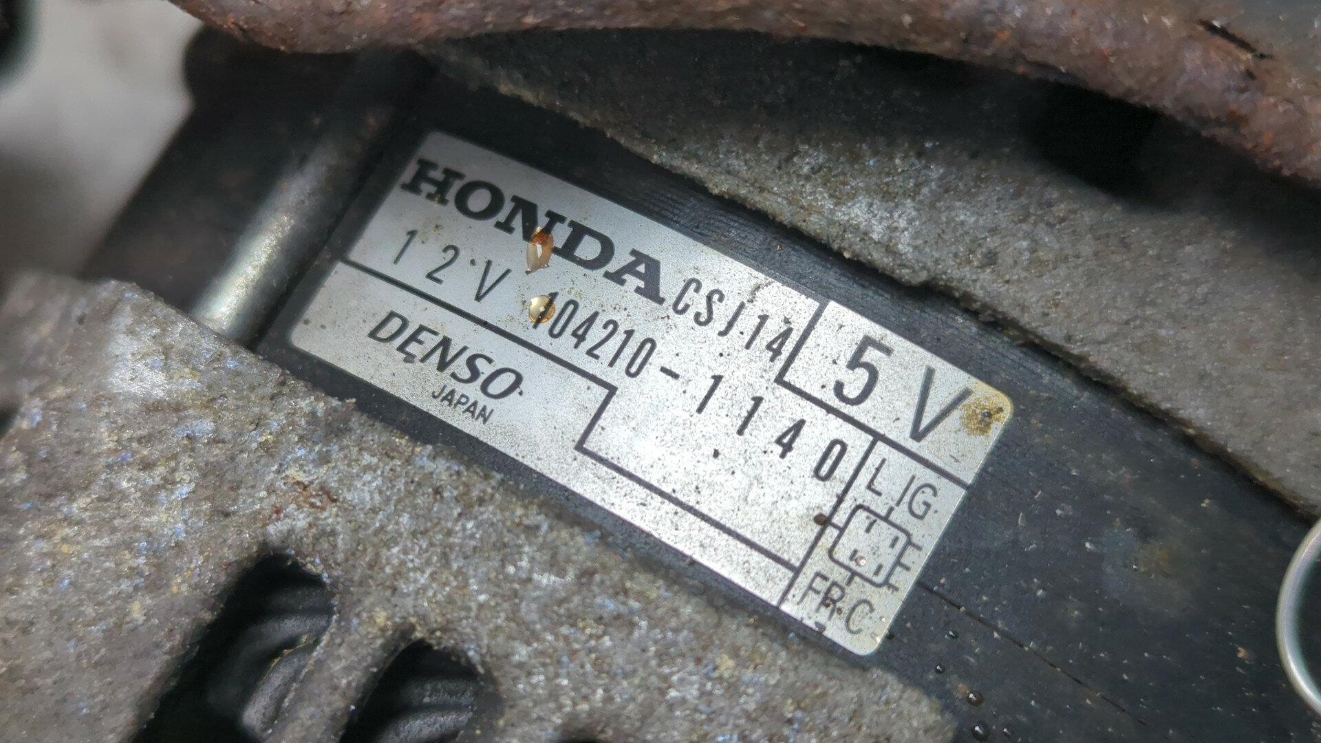 Генератор Honda CR-V Б/У — фото 1