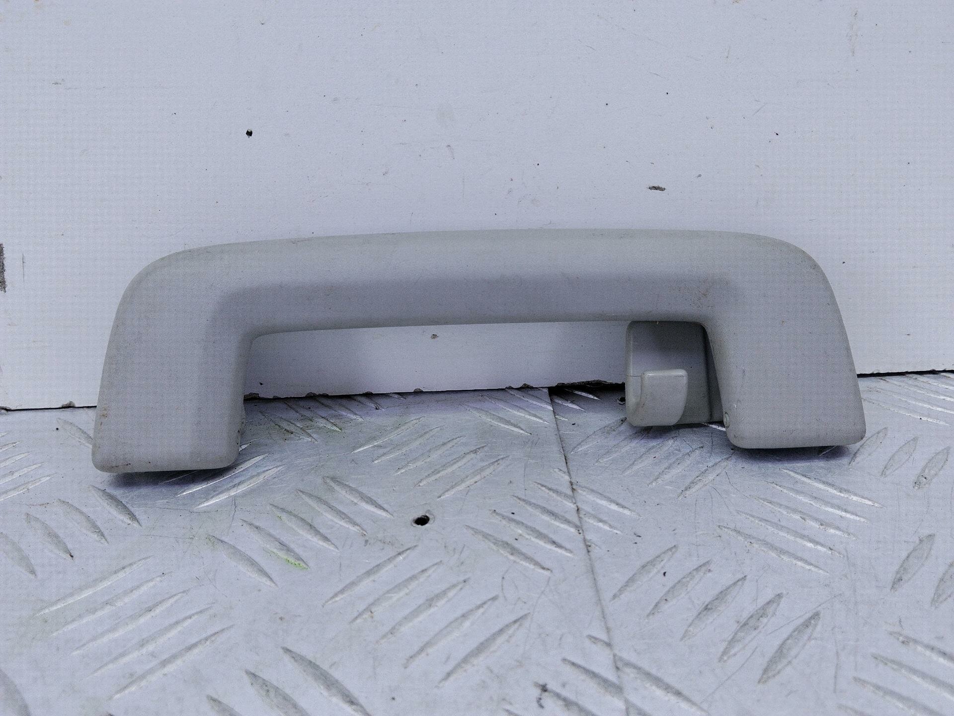 Ручка потолочная Ford Focus рест. 2004