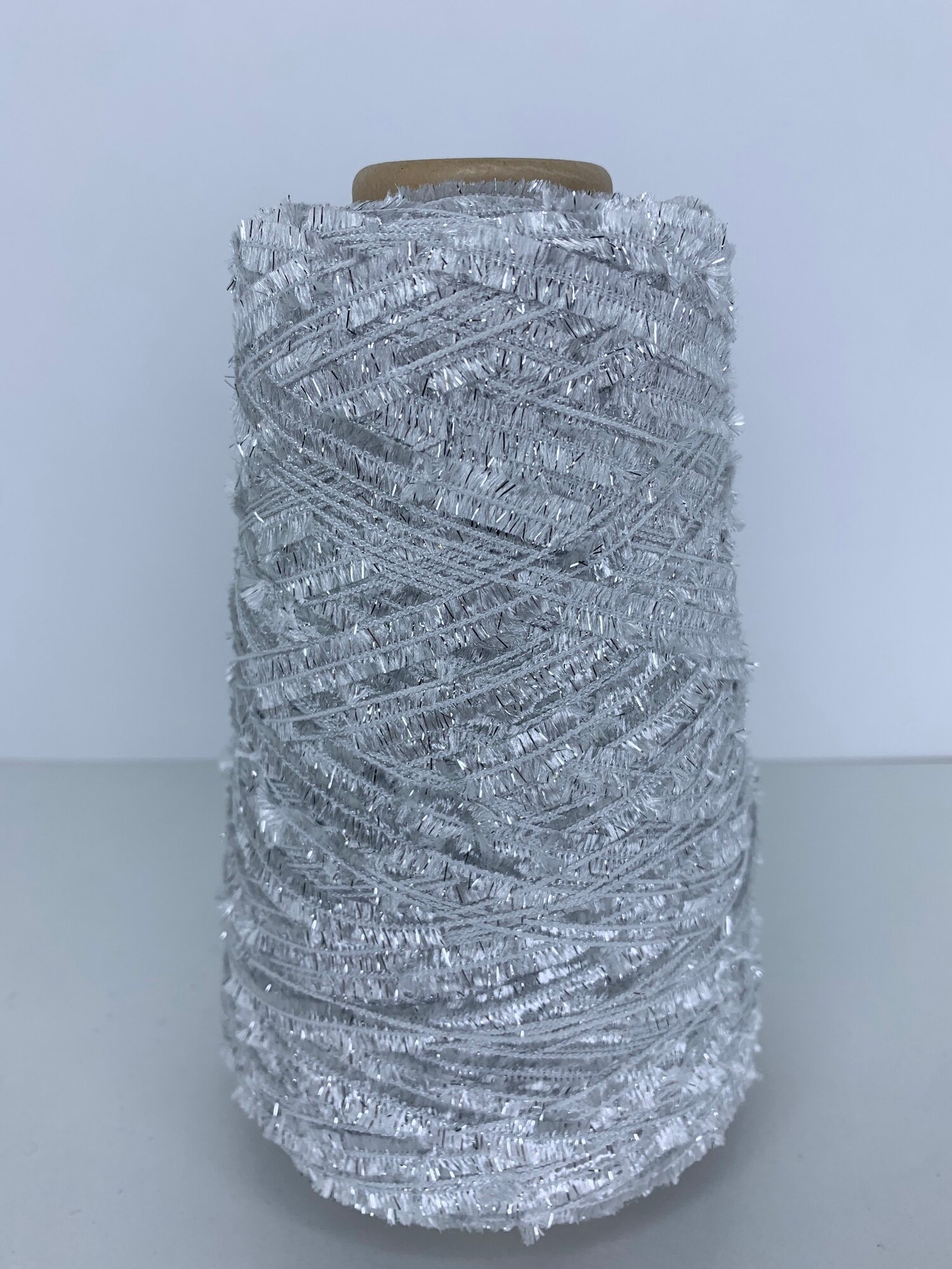 STOCK - Italy ROCK; фактурная нить (пунктирная) с люрексом; 300м/100гр; вес: 250гр; italyyarn