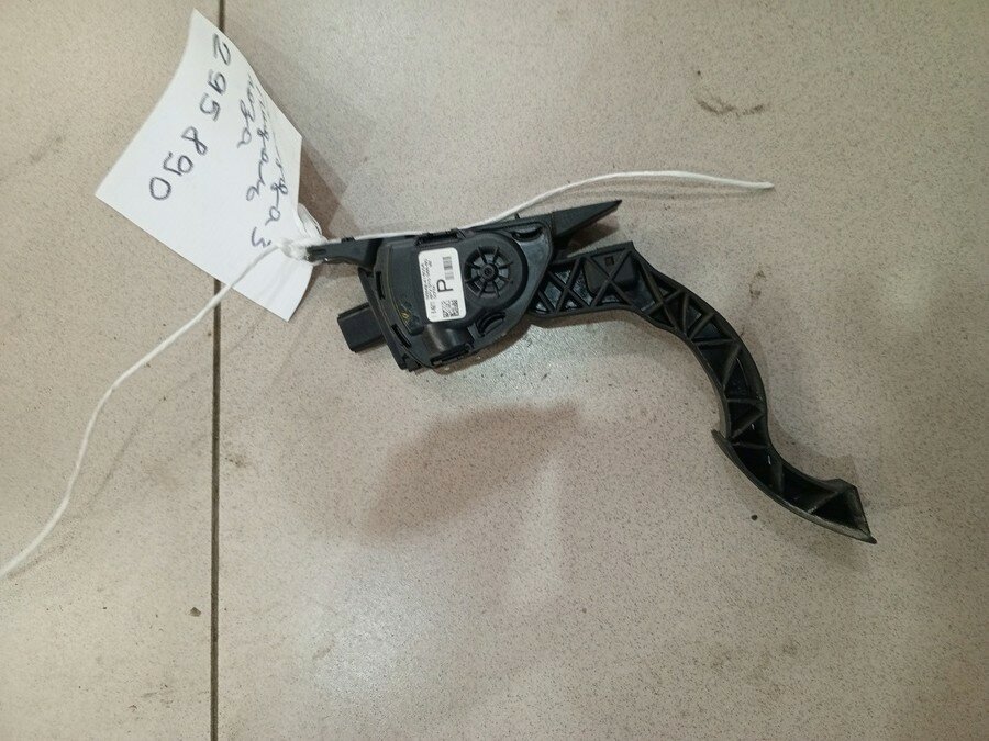Педаль газа от Mazda 3 BL 2009-2013