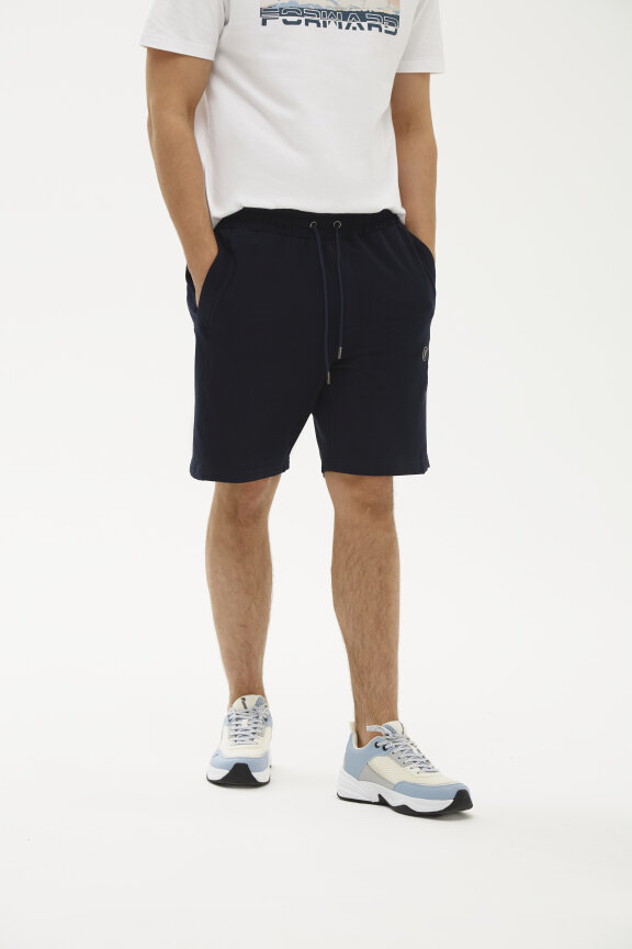 Шорты спортивные