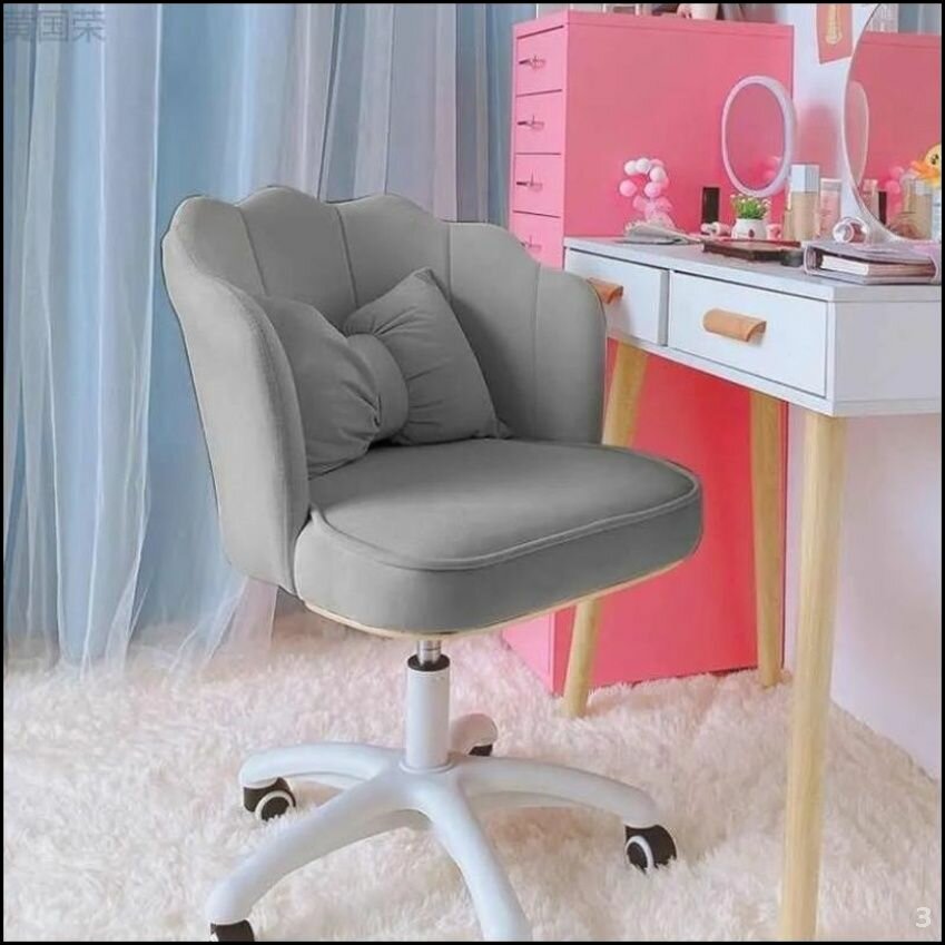 Офисное кресло